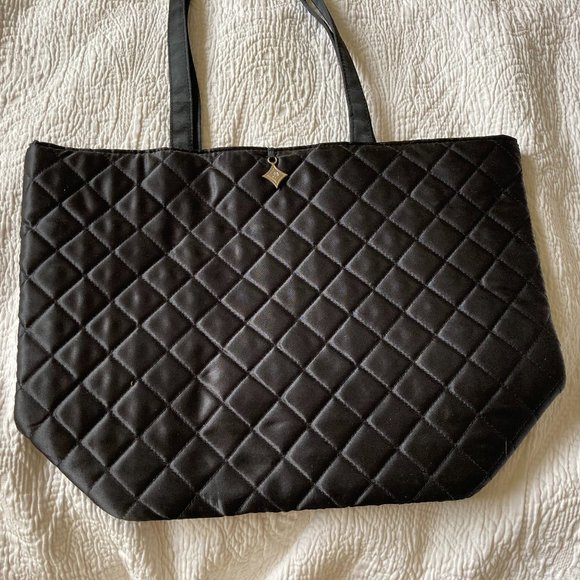 Bags | Large Black Quilted Bag | Poshmark